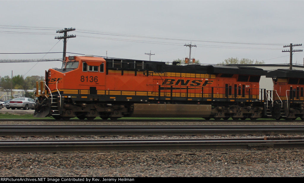 BNSF 8136 (1)